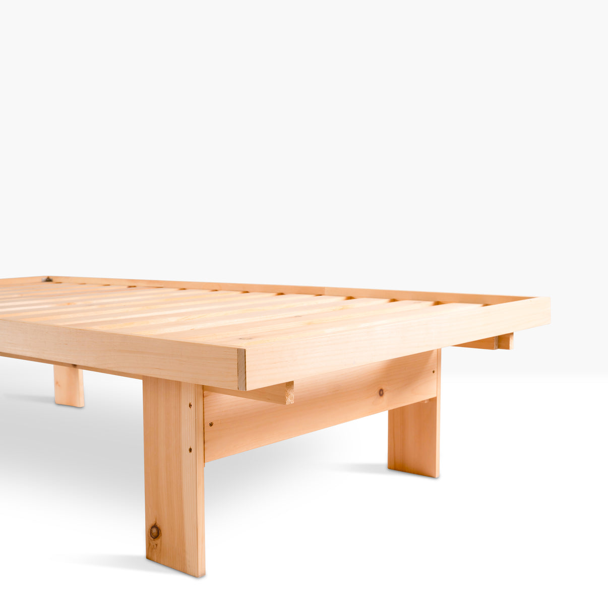 Evergreen Slat Beds – BostonWood Furniture